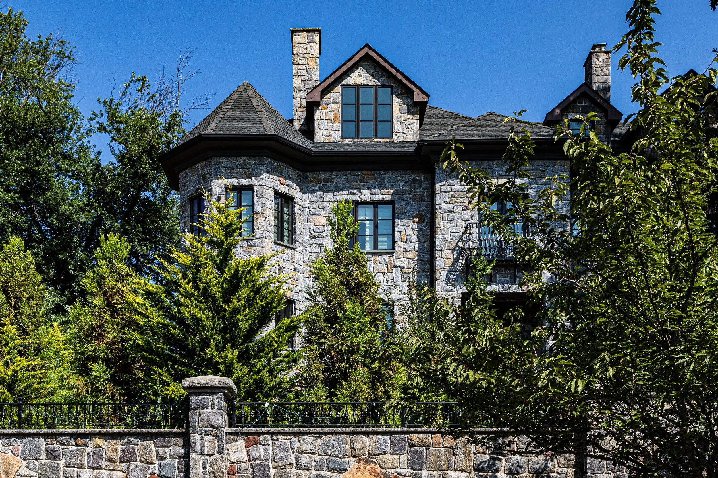Shore Acres — CityNeighborhoods.NYC