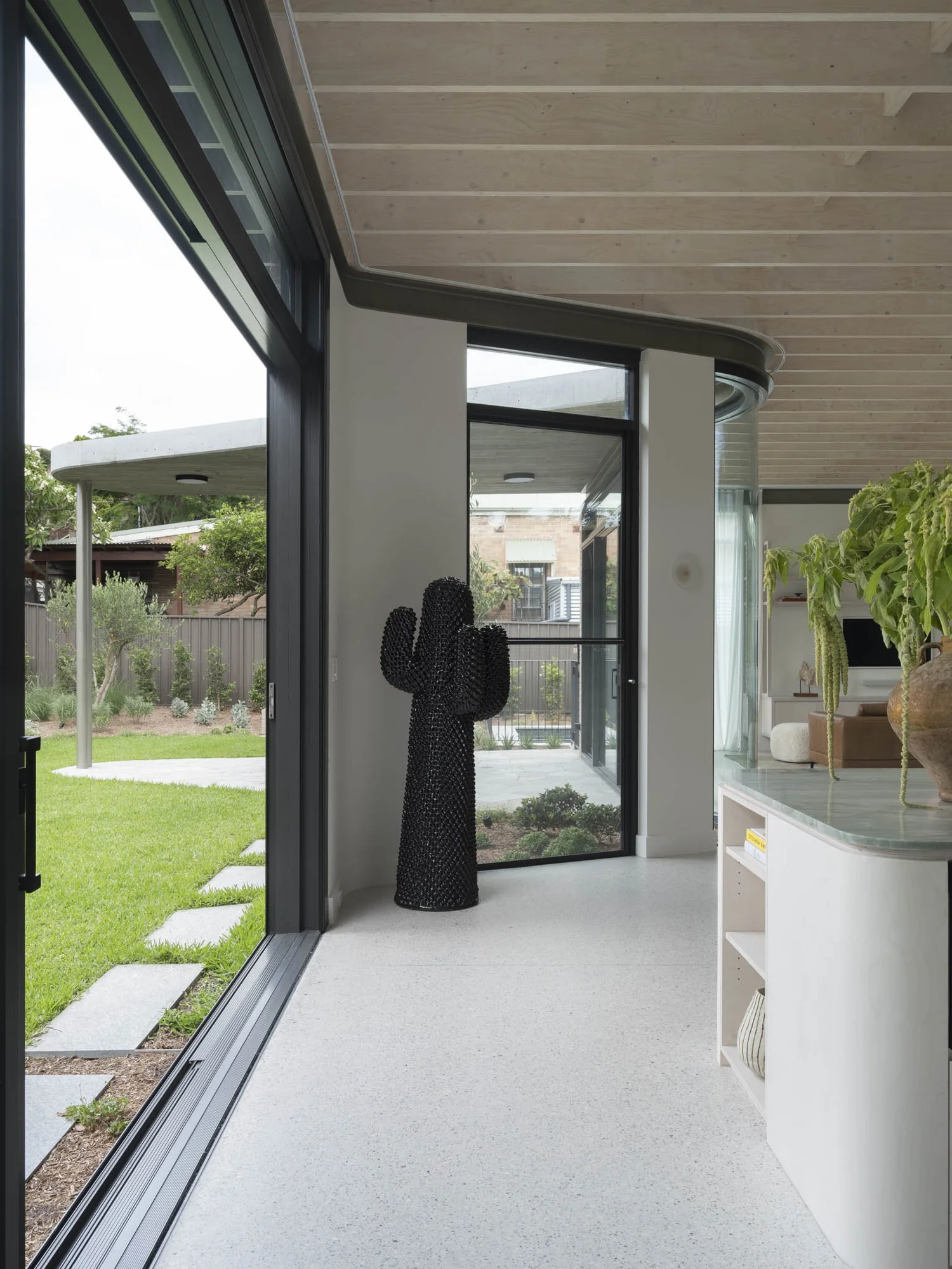 Curvy Brick House — Carla Middleton Architecture