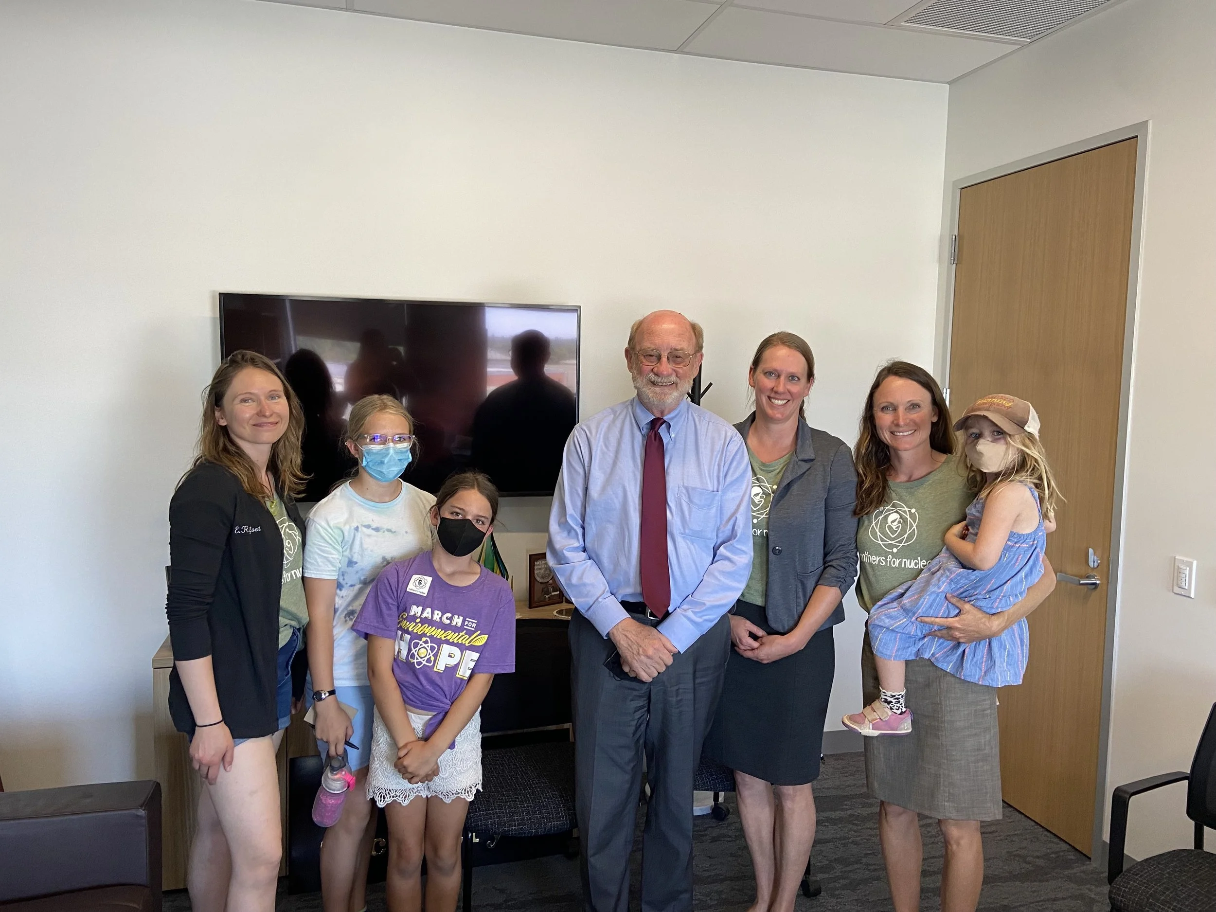 Capital Hill Lemonade Stand to Save Diablo — Mothers for Nuclear