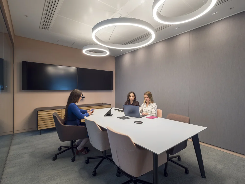 City of London Office Interiors by ID:SR