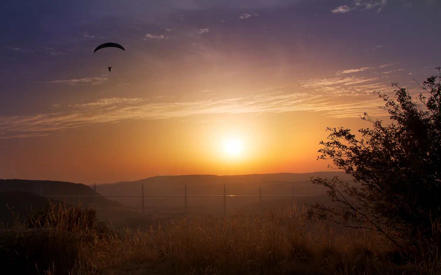 L'ouverture — Photo H.C. | Harry Collis