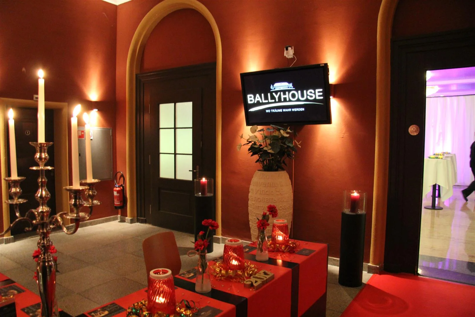 Traumhaft ins Neue Jahr im BALLYHOUSE — BALLYHOUSE