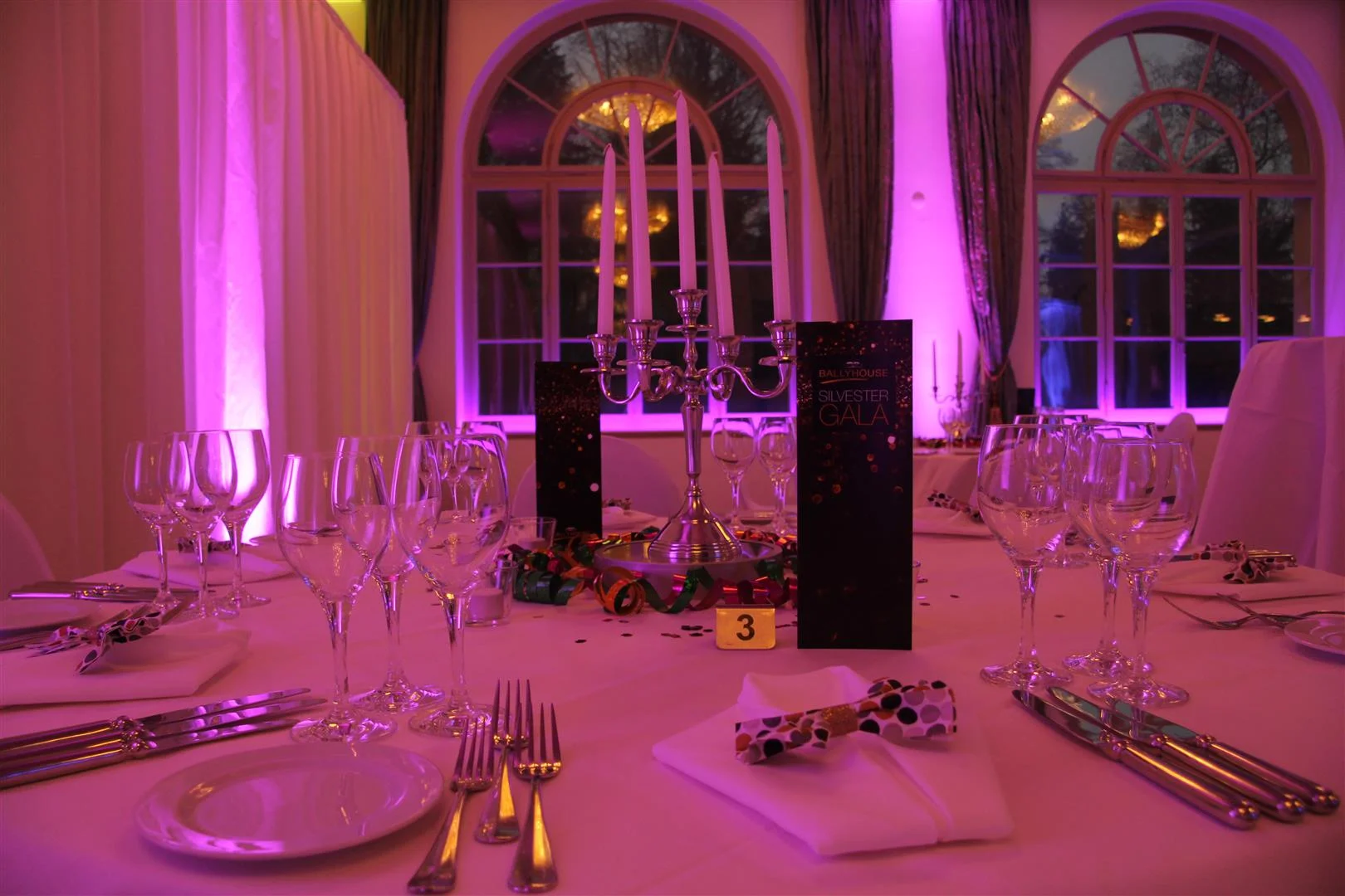 Traumhaft ins Neue Jahr im BALLYHOUSE — BALLYHOUSE