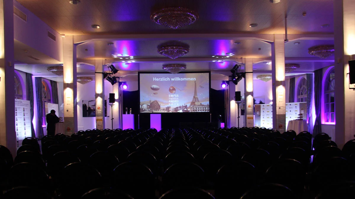 Bilder — BALLYHOUSE