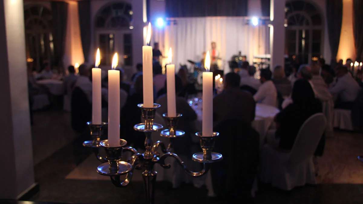 Bilder — BALLYHOUSE