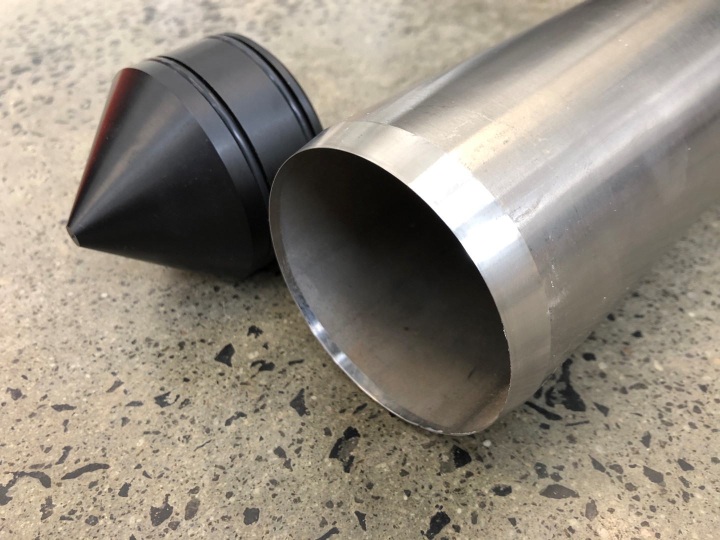 High quality undisturbed piston soil sampling — Black Insitu Testing