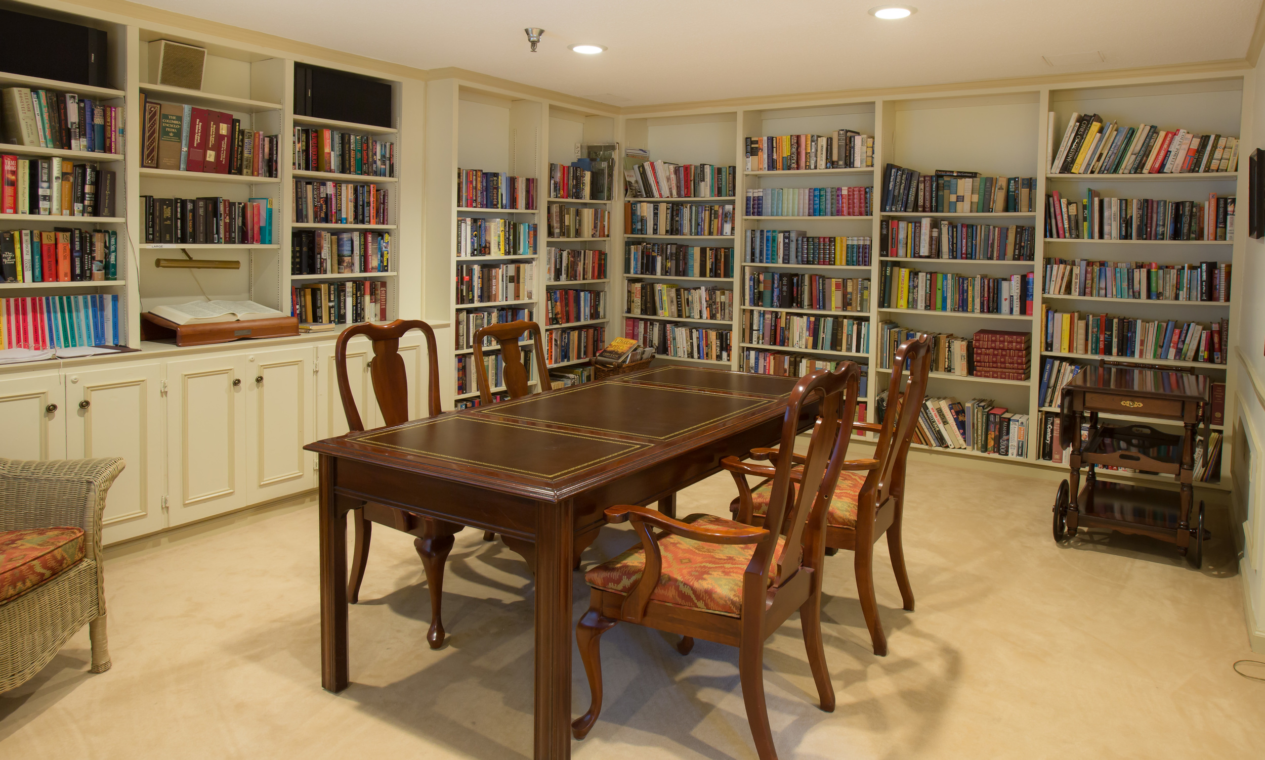Independent Senior Apartment: New Hartford, NY: The Community at Sunset ...