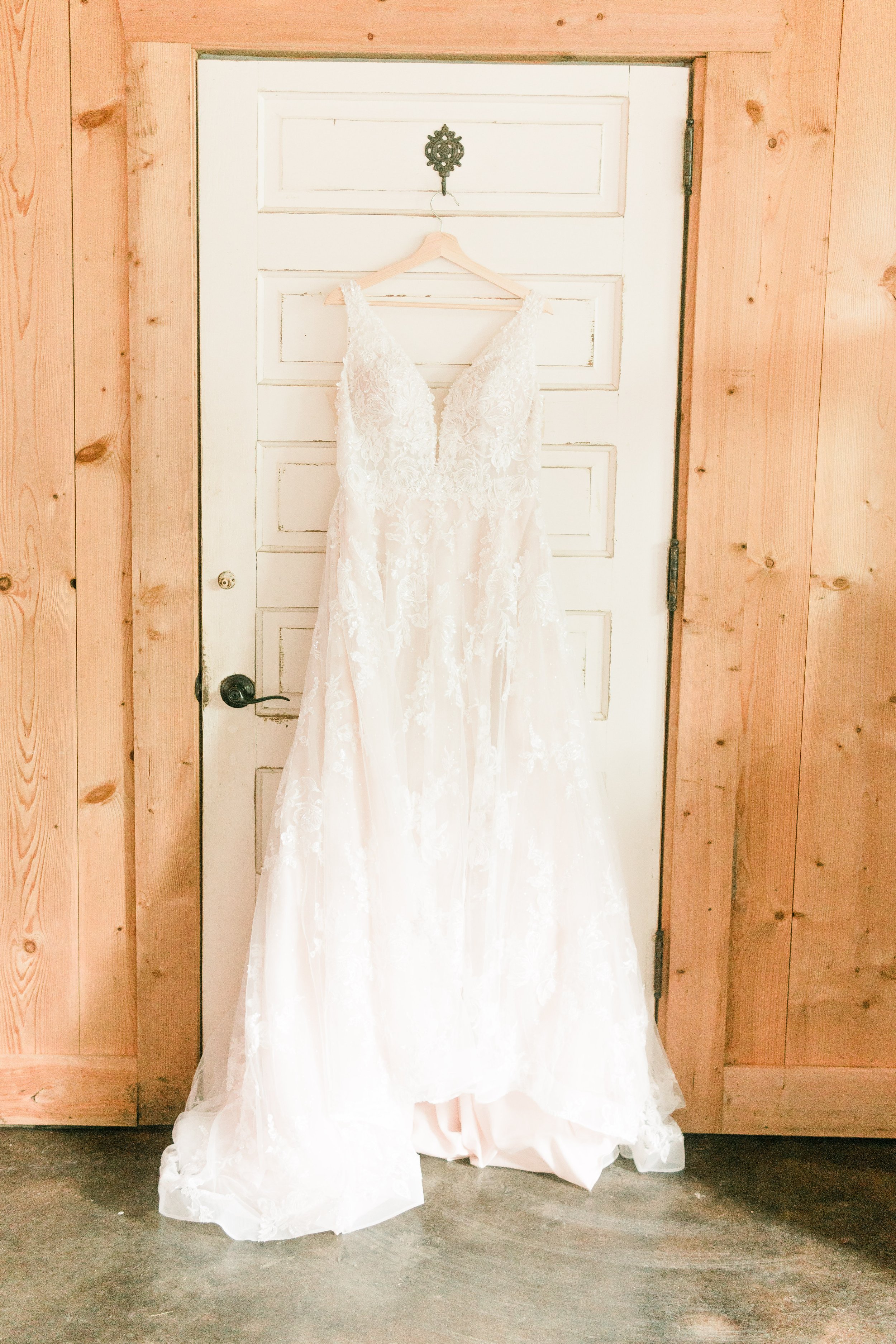 Beauty & Beard Photography — Thomson Wedding at Ashton Cole Place with ...