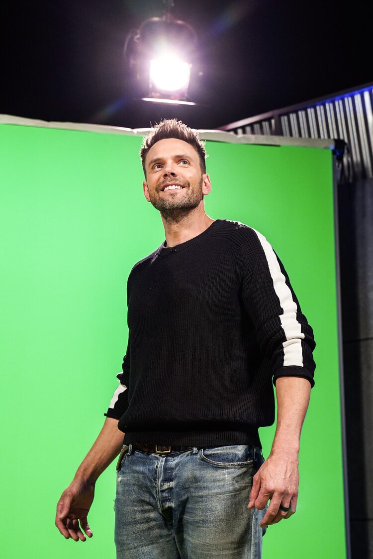 KIT KARZEN — Photographer + Producer