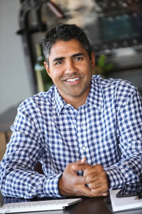 Top 5 Reasons Why You Should Update your business headshots — Award ...