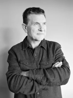 BIO | CV — PAUL HART