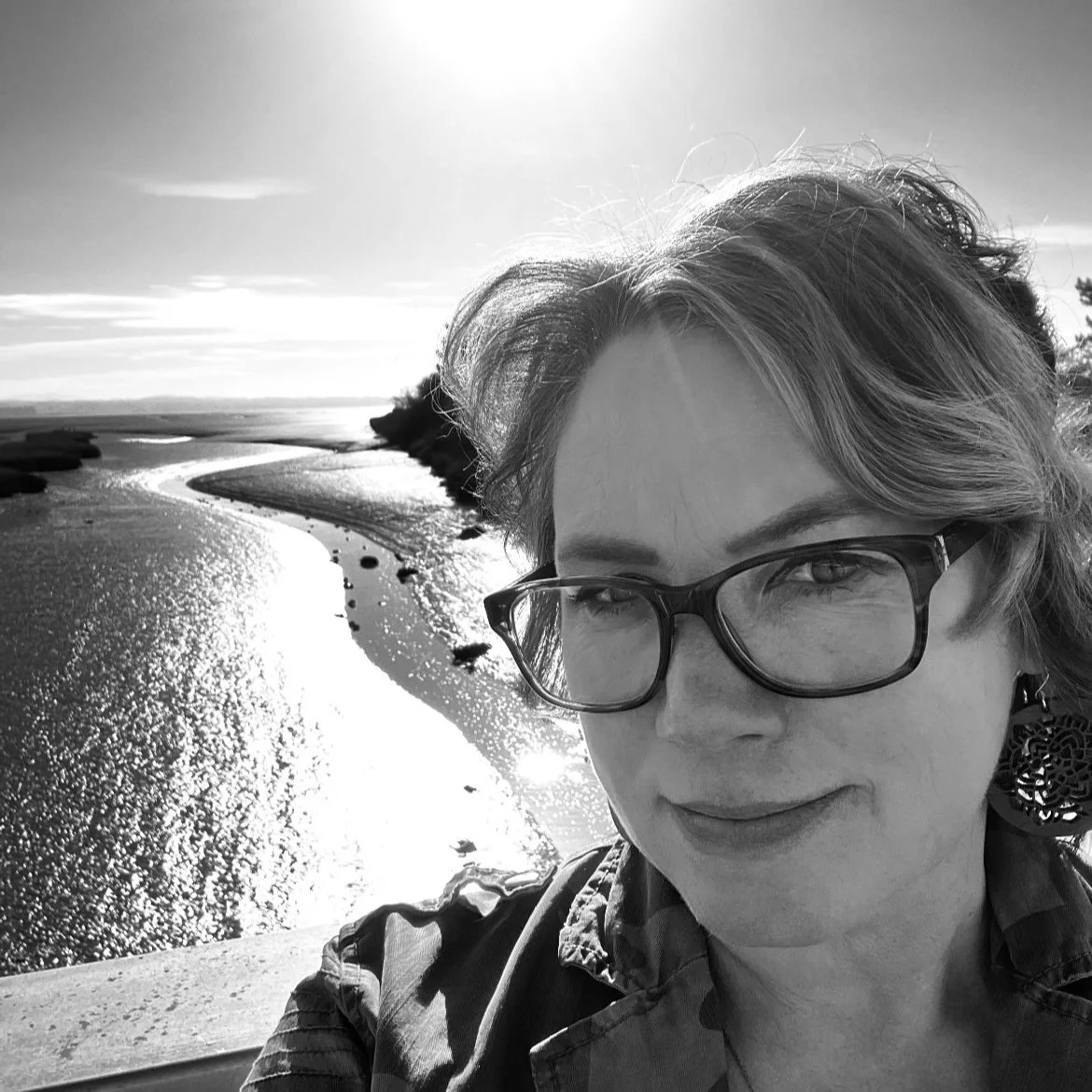 Welcome THE TRIM SCENE SALON