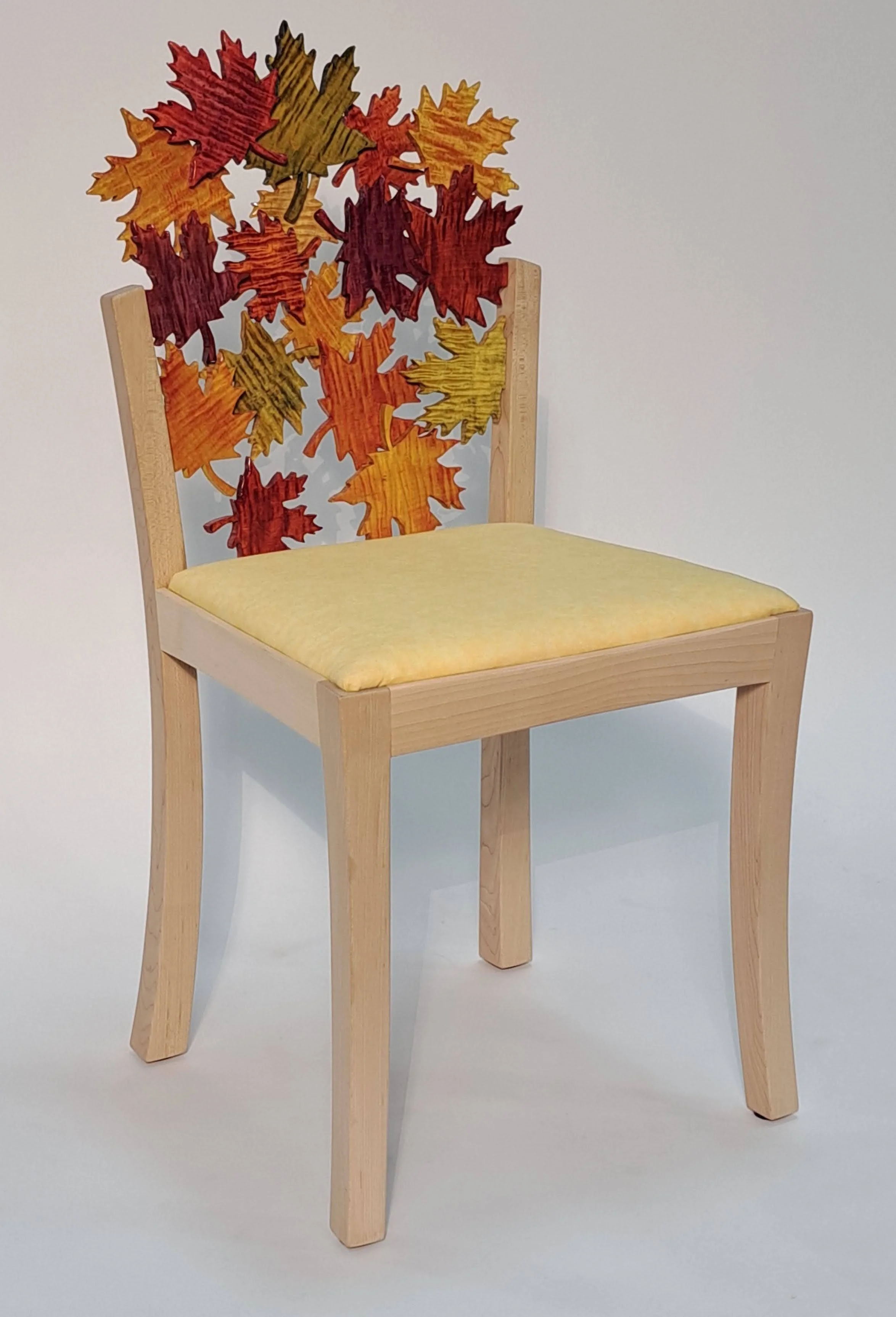Chair with colored leaves — WoodZest