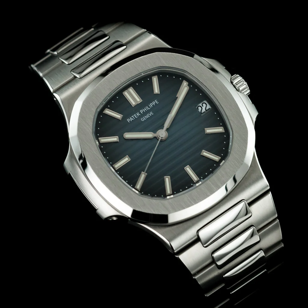 Regal Time — Patek Philippe Nautilus 5711/1A-011 white dial 2015 full set