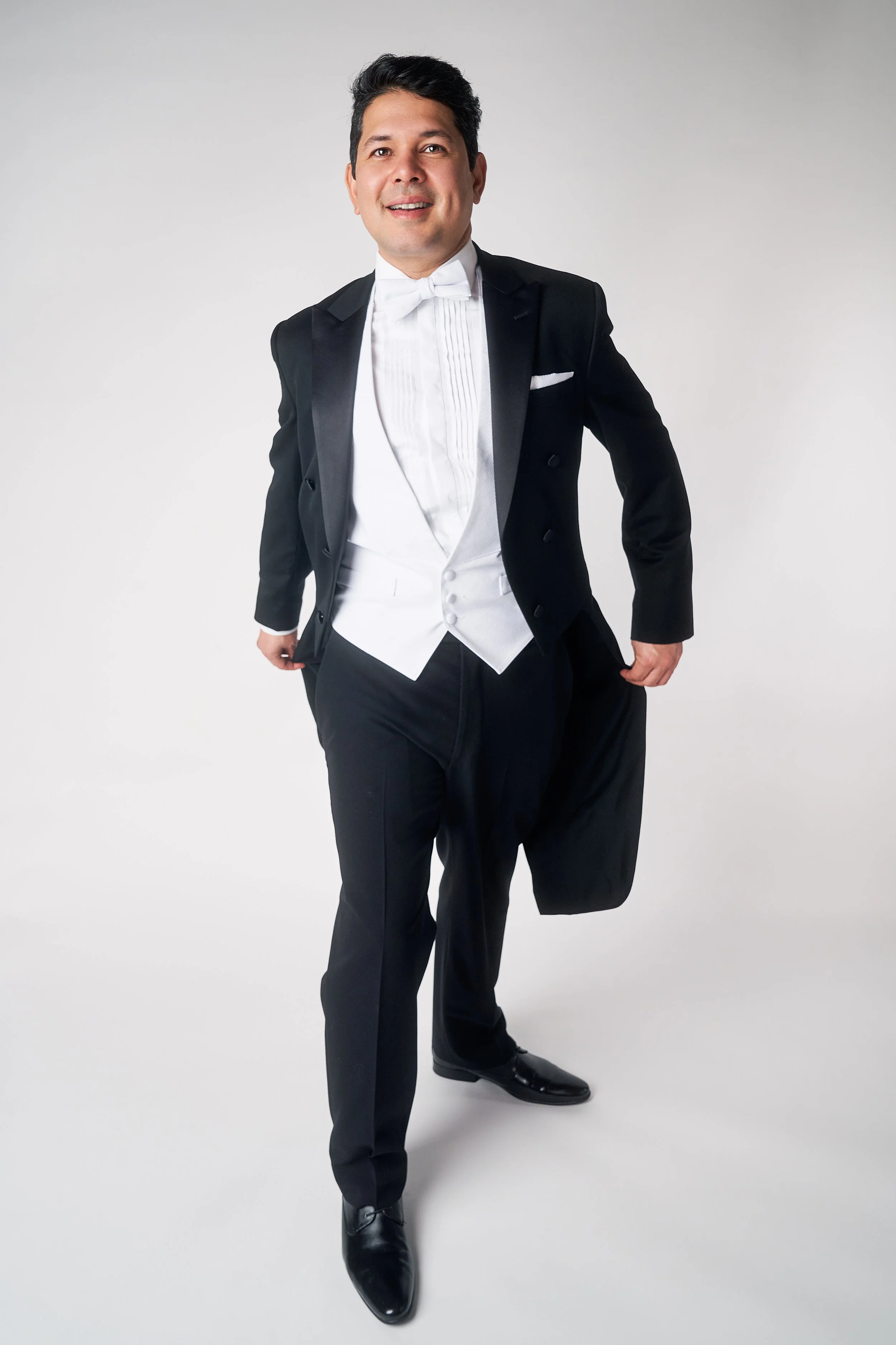 OCT 29: Mahler & Villa-Lobos with Jorge Soto — Longwood Symphony Orchestra