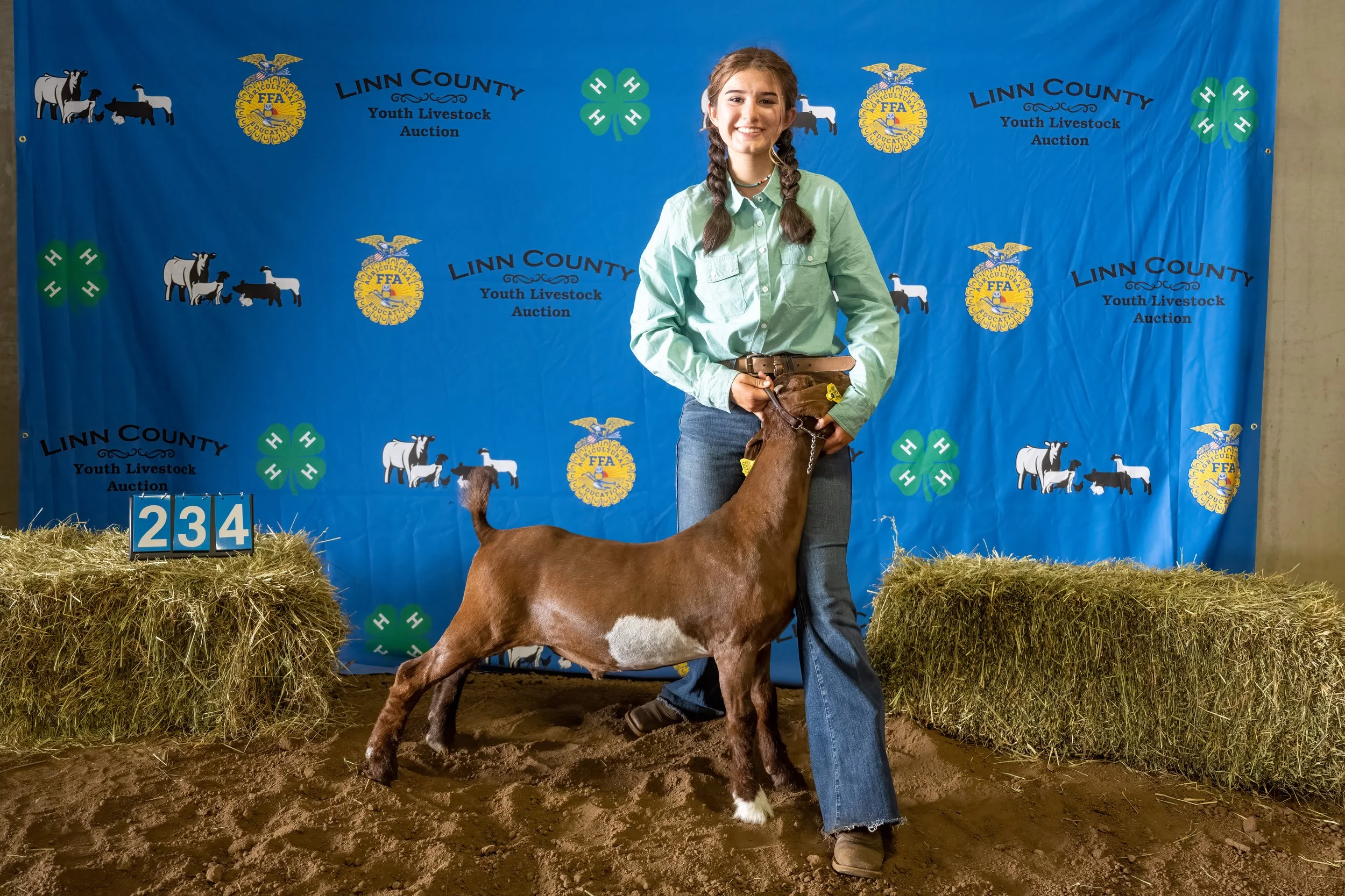 2022 Goat Auction Photos — Linn County Youth Livestock Auction
