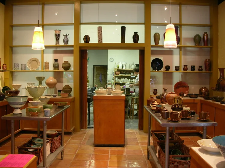 MUGI Pottery