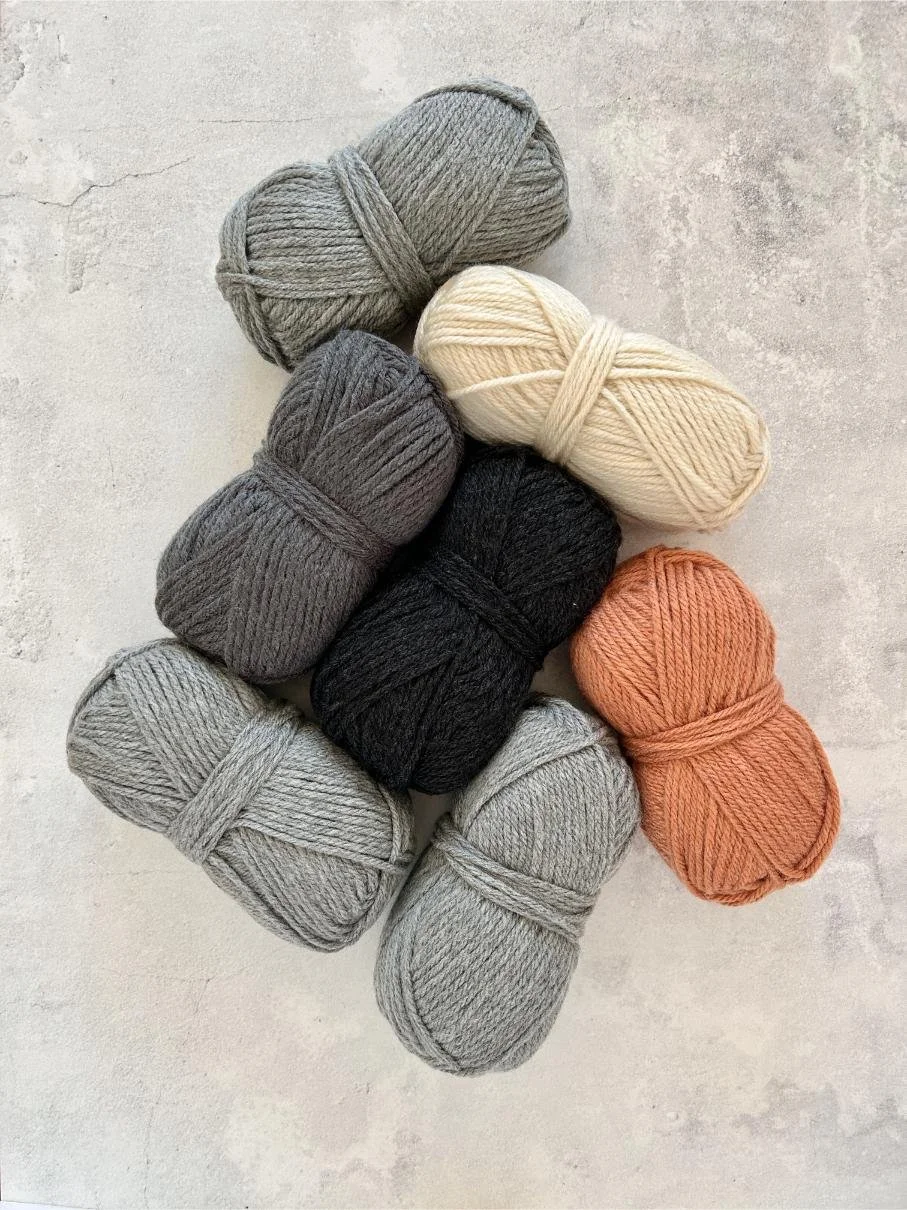Book Club Wrap FREE Crochet Pattern — Two of Wands