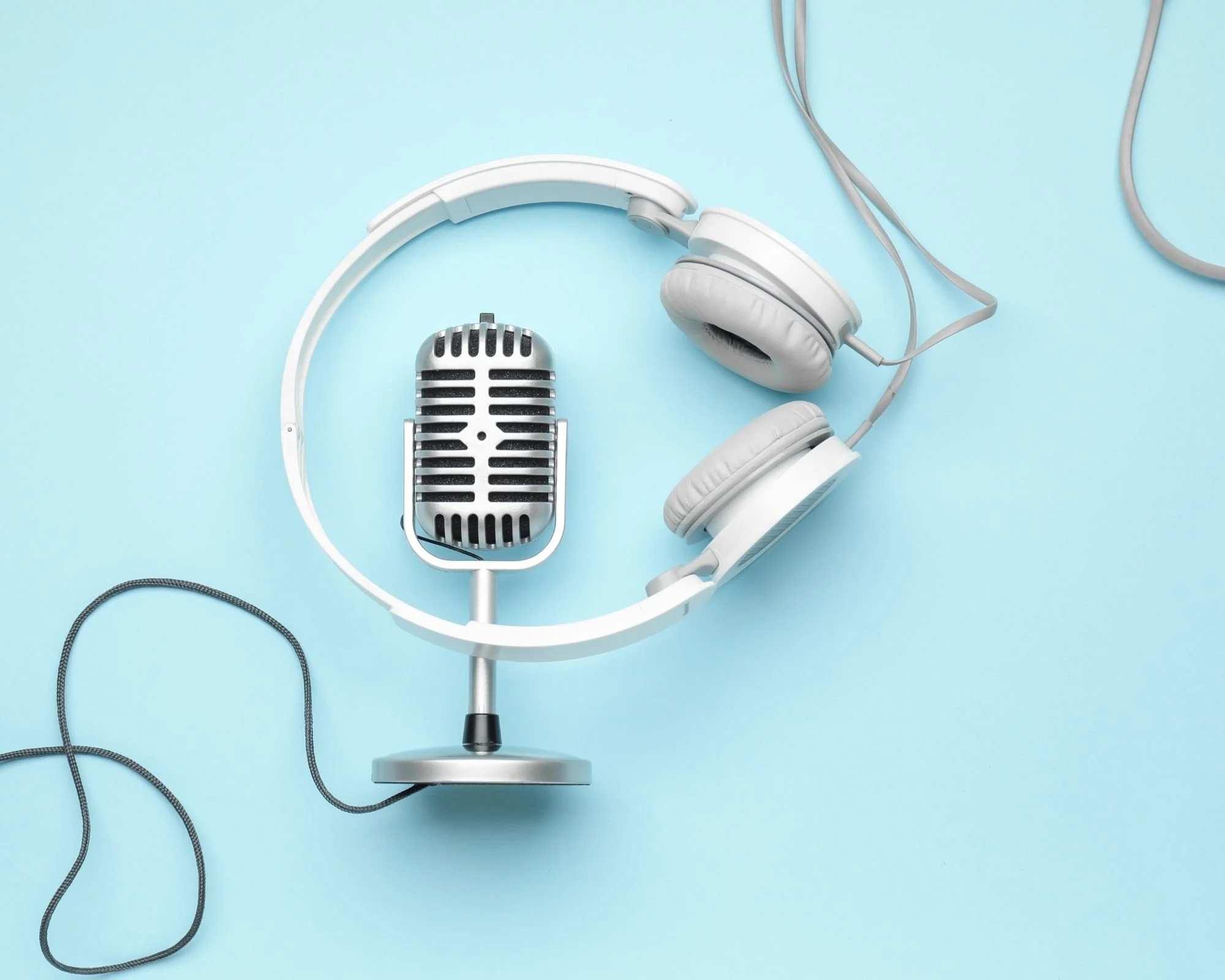 Boost Your French with the Best French Podcasts — La Classe