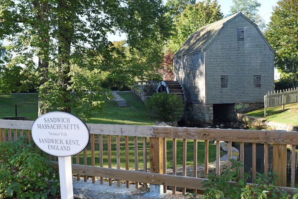 Sandwich Inn & Suites: #1 Motel & Hotel in Sandwich MA Area