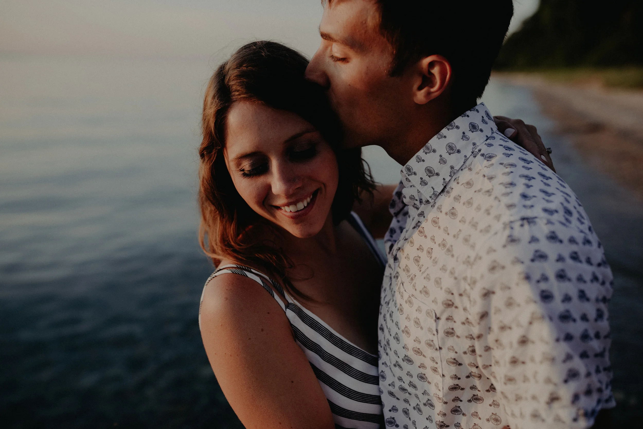 Unique Sleeping Bear Dunes Golden Hour Engagement Session — Dan Cox ...