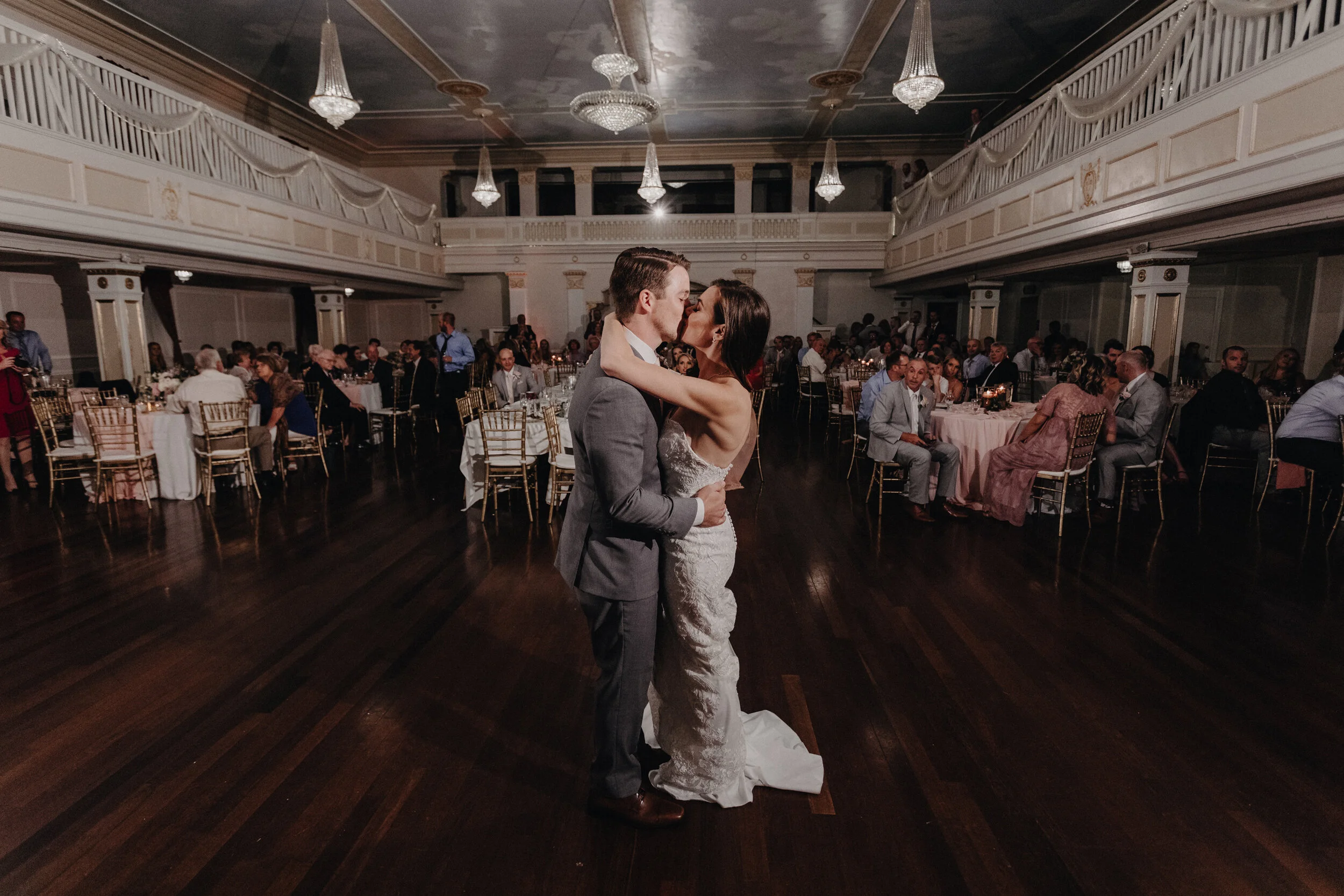 Moody Lafayette Grande Wedding in Pontiac — Dan Cox Photography