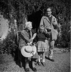 Charleston - A Bloomsbury House and Garden — Virginia Nicholson