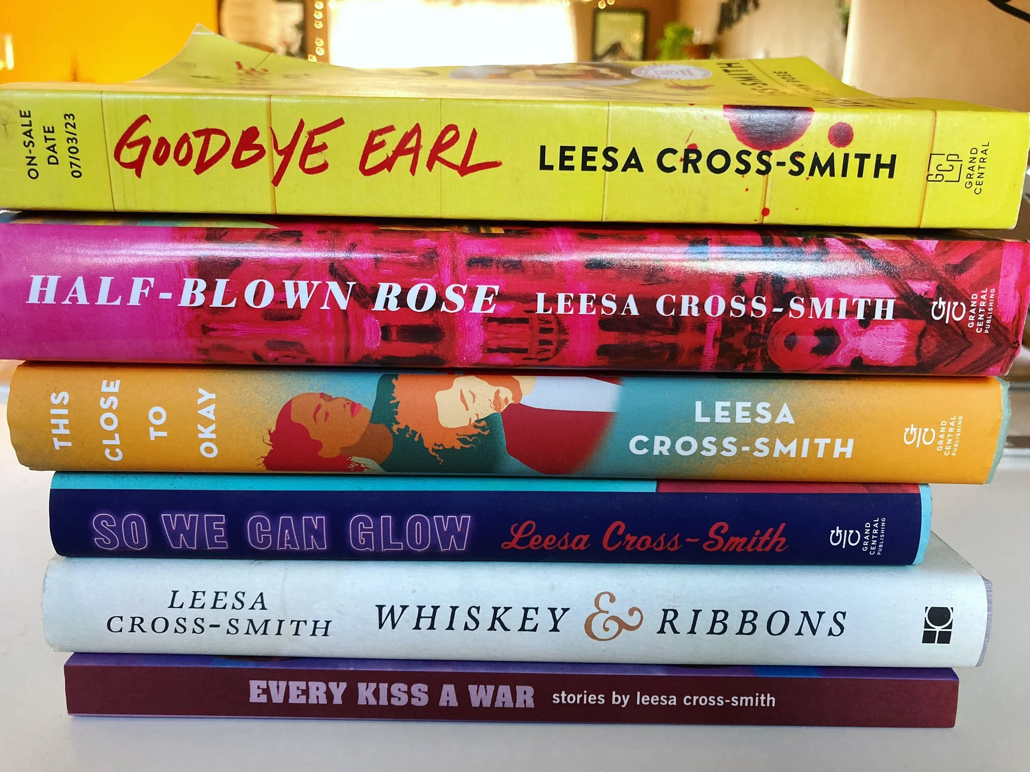 Contact — Leesa Cross-Smith