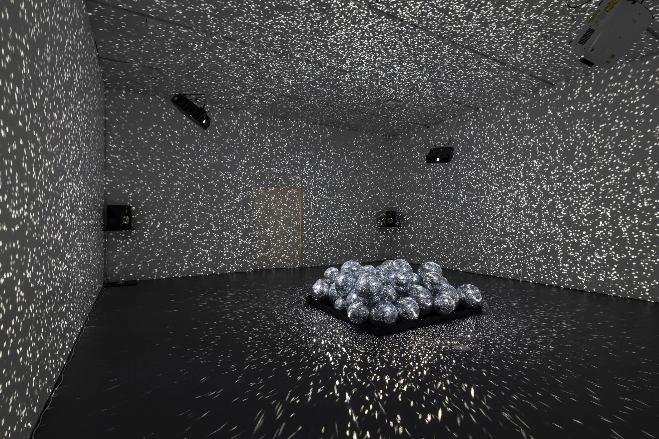 Wonderspaces - Kyle McDonald and Jonas Jongejan