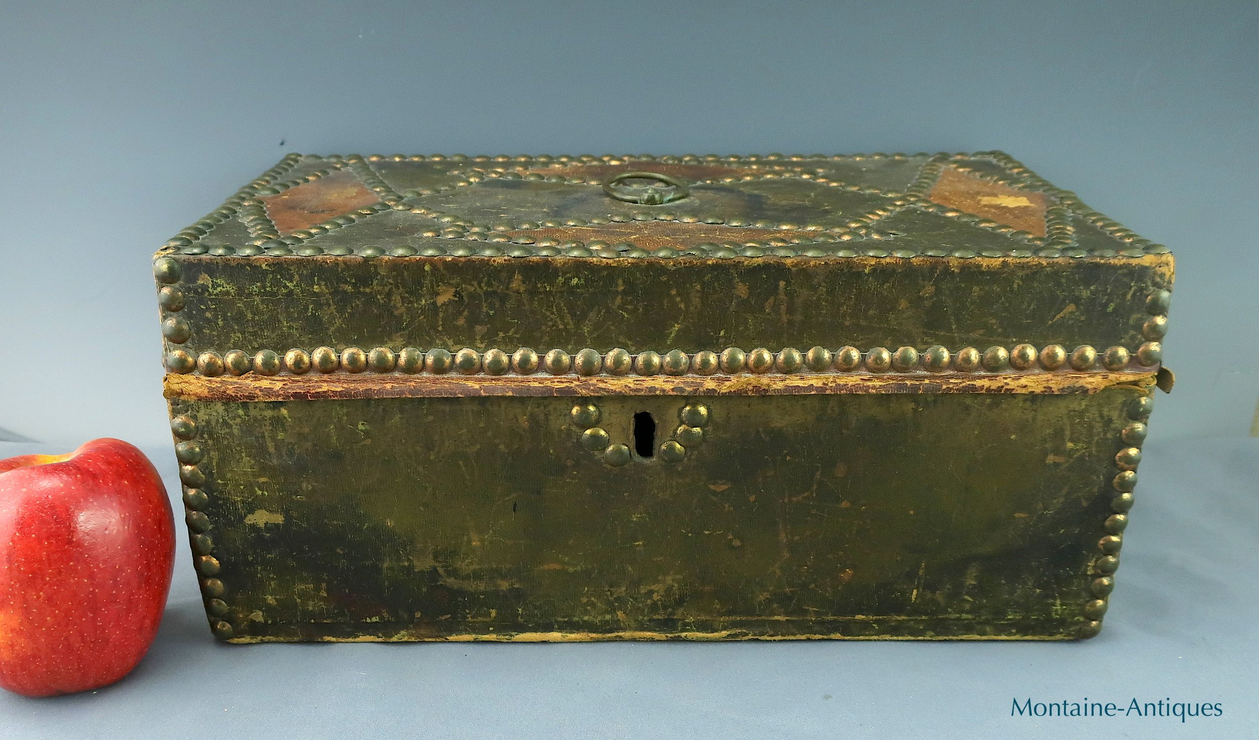 Primitives-- Treenware-- Ethnographic — Montaine-Antiques