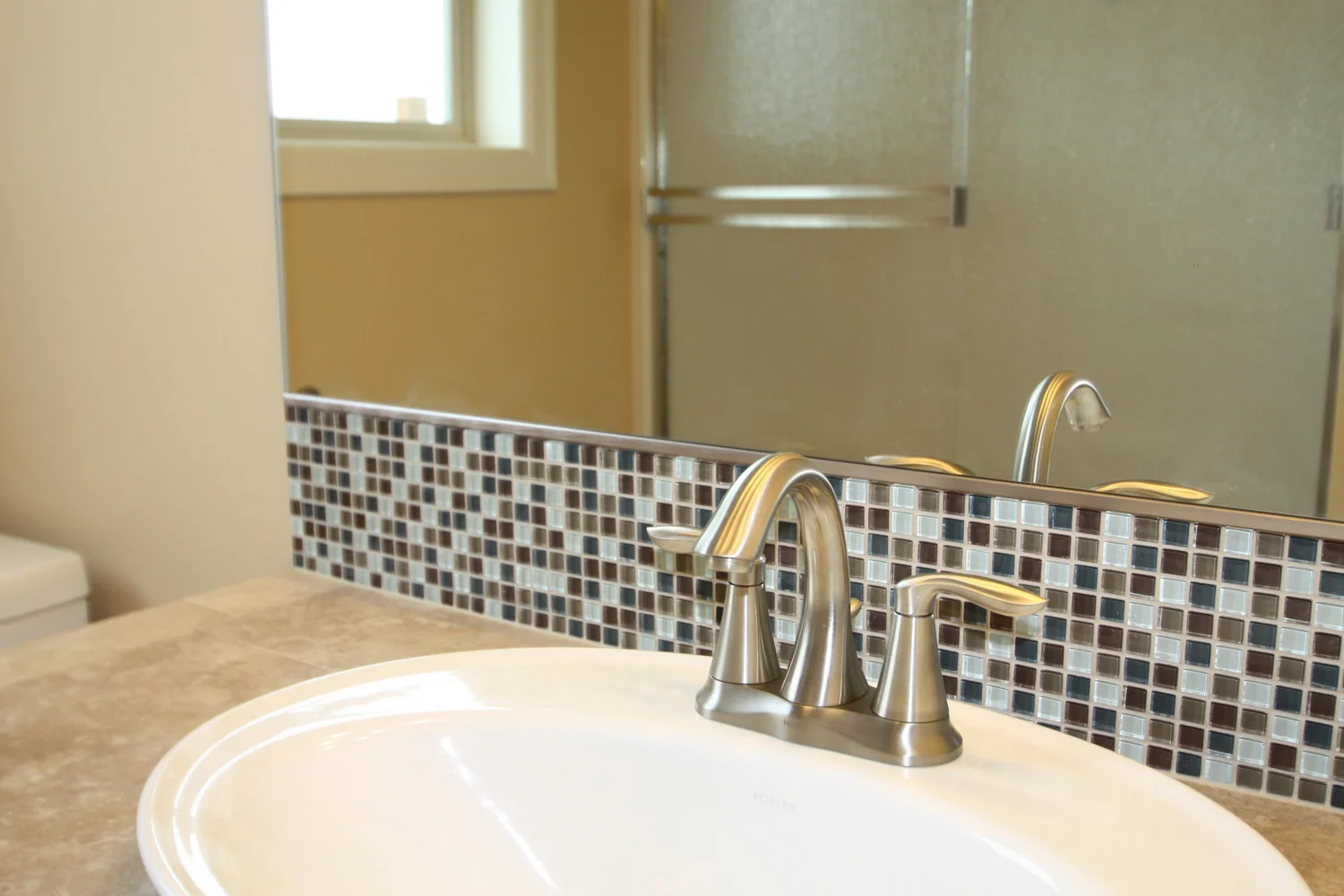 DT Glass | DT Glass | Custom Cut Bathroom Vanity Mirrors