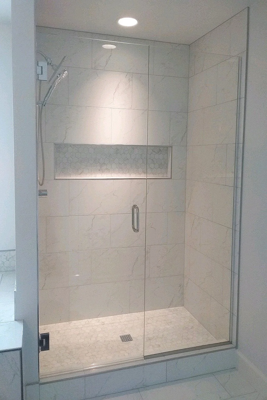 DT Glass | Frameless Glass Shower Enclosures