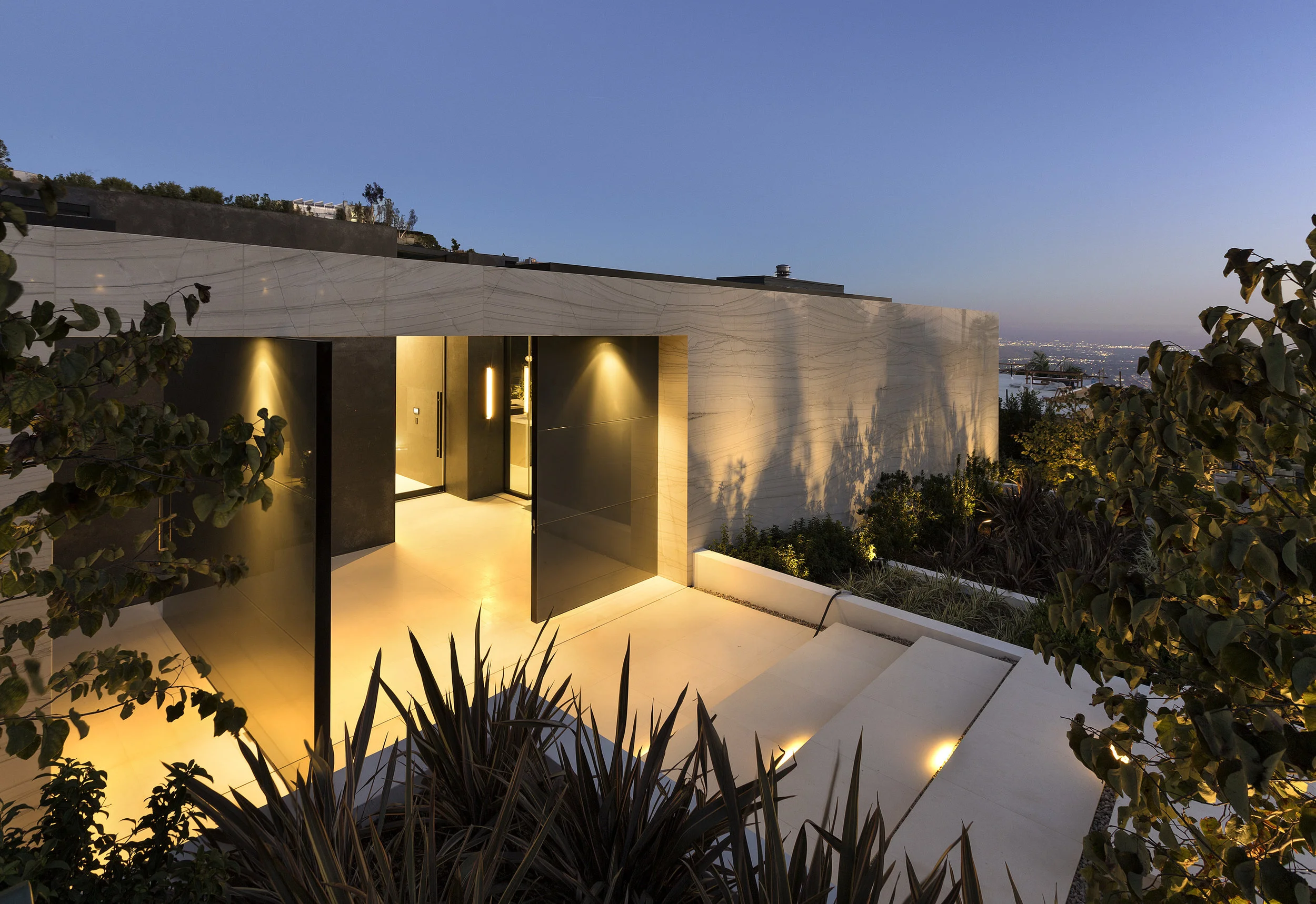 JUSTIN P HUCHEL | Beverly Hills Real Estate | Hilton Hyland