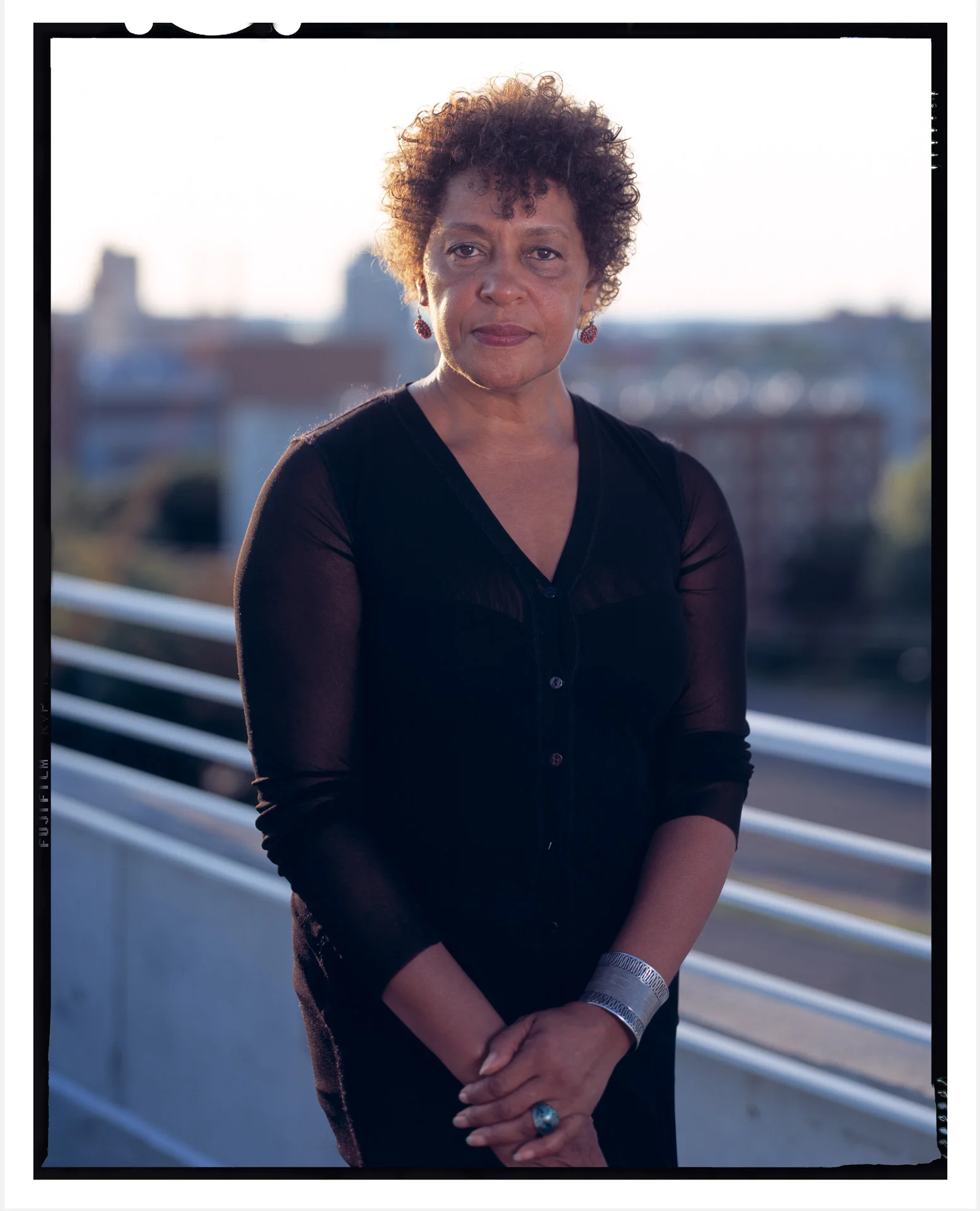 [sur]passing — Lola FLASH