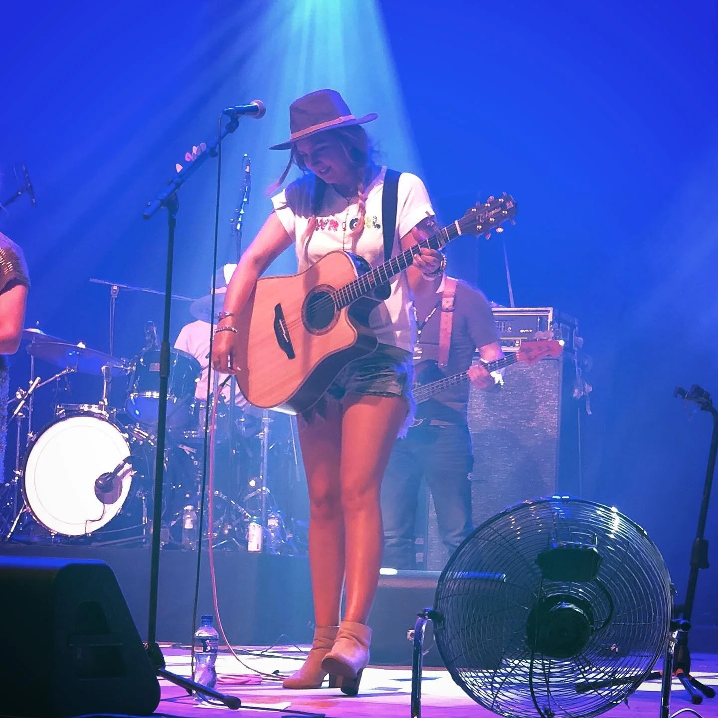 Ashley Gearing -Youngest Female Artist to Chart on Billboard