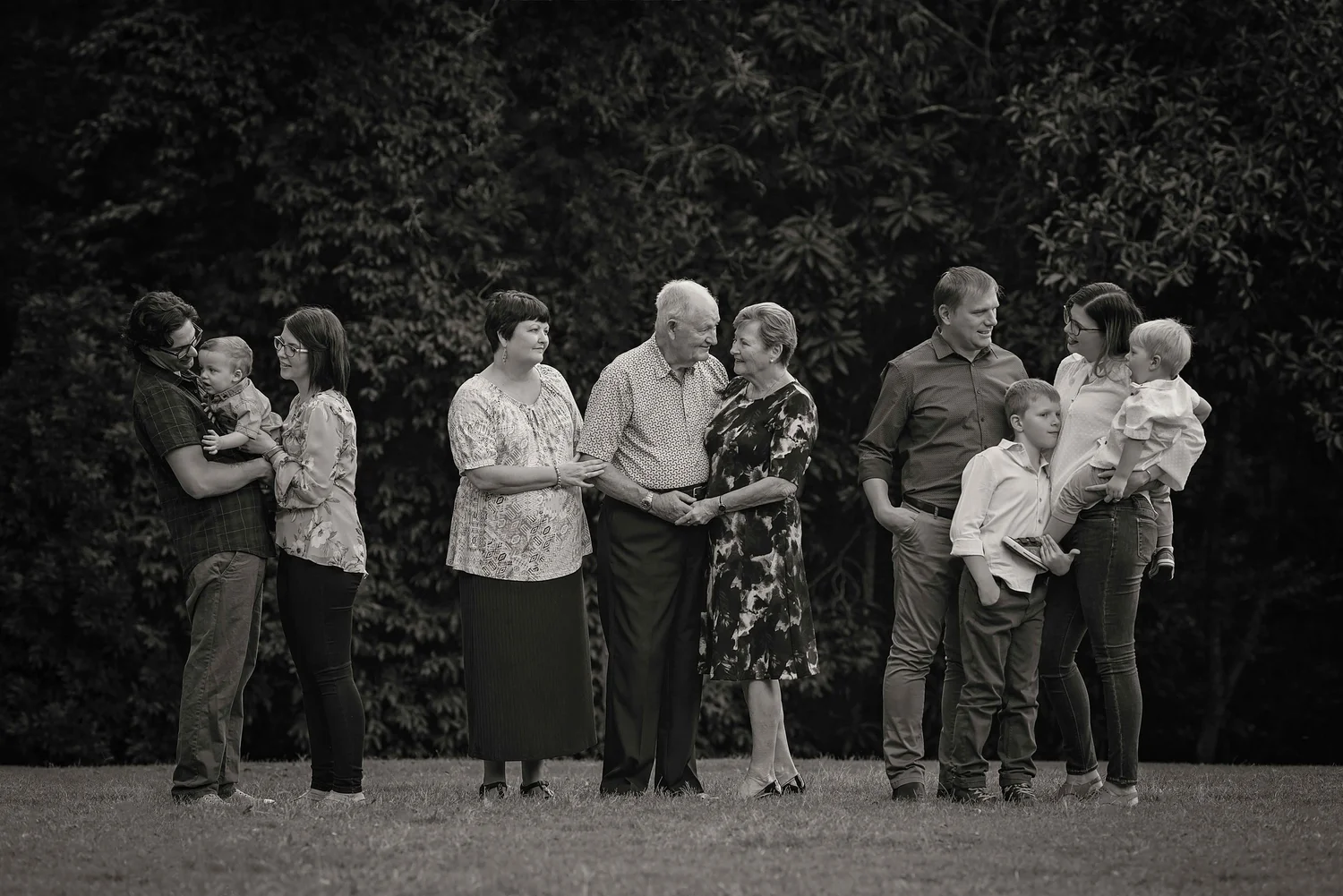 The Edwards Extended Family | Kholo Botanical Gardens Ipswich — L.M ...
