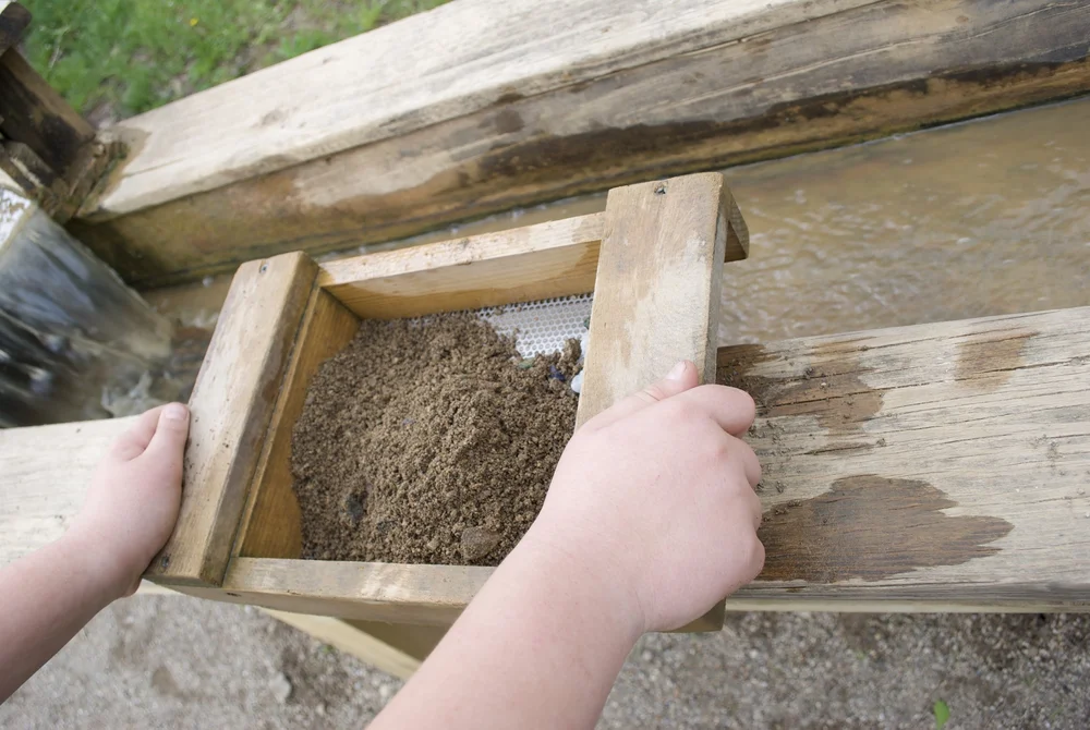 Gem Mining — Olentangy Caverns