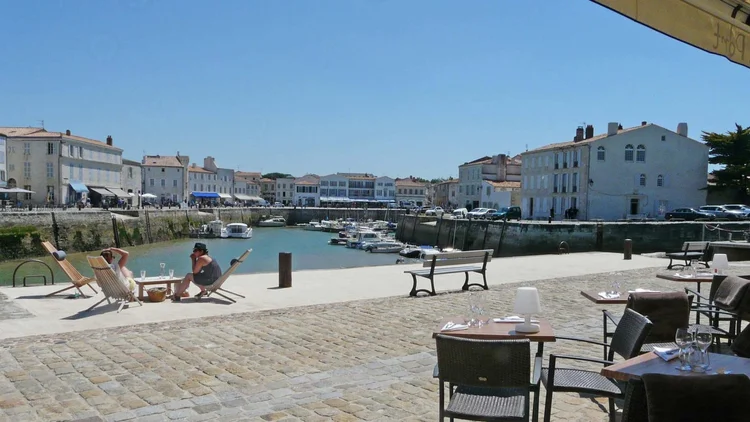 ’Avant Port – Location de Salle pour Mariages et Événements sur l’Île de Ré