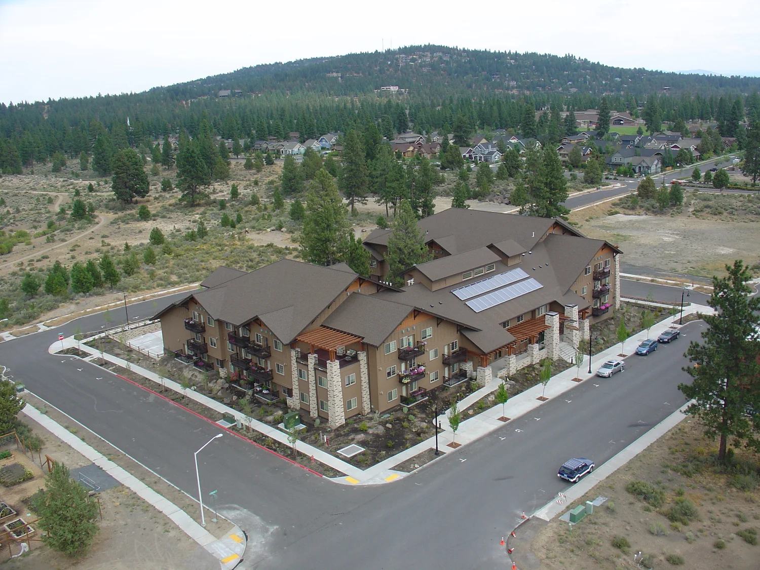 Discovery Park Lodge — Pacific Crest Affordable Housing