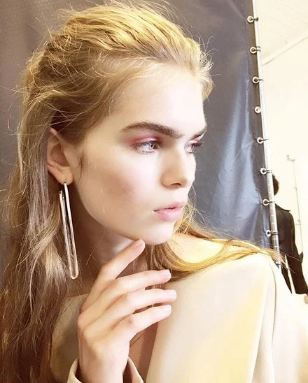 Hannah Murray Makeup Artist Bio | Saubhaya Makeup