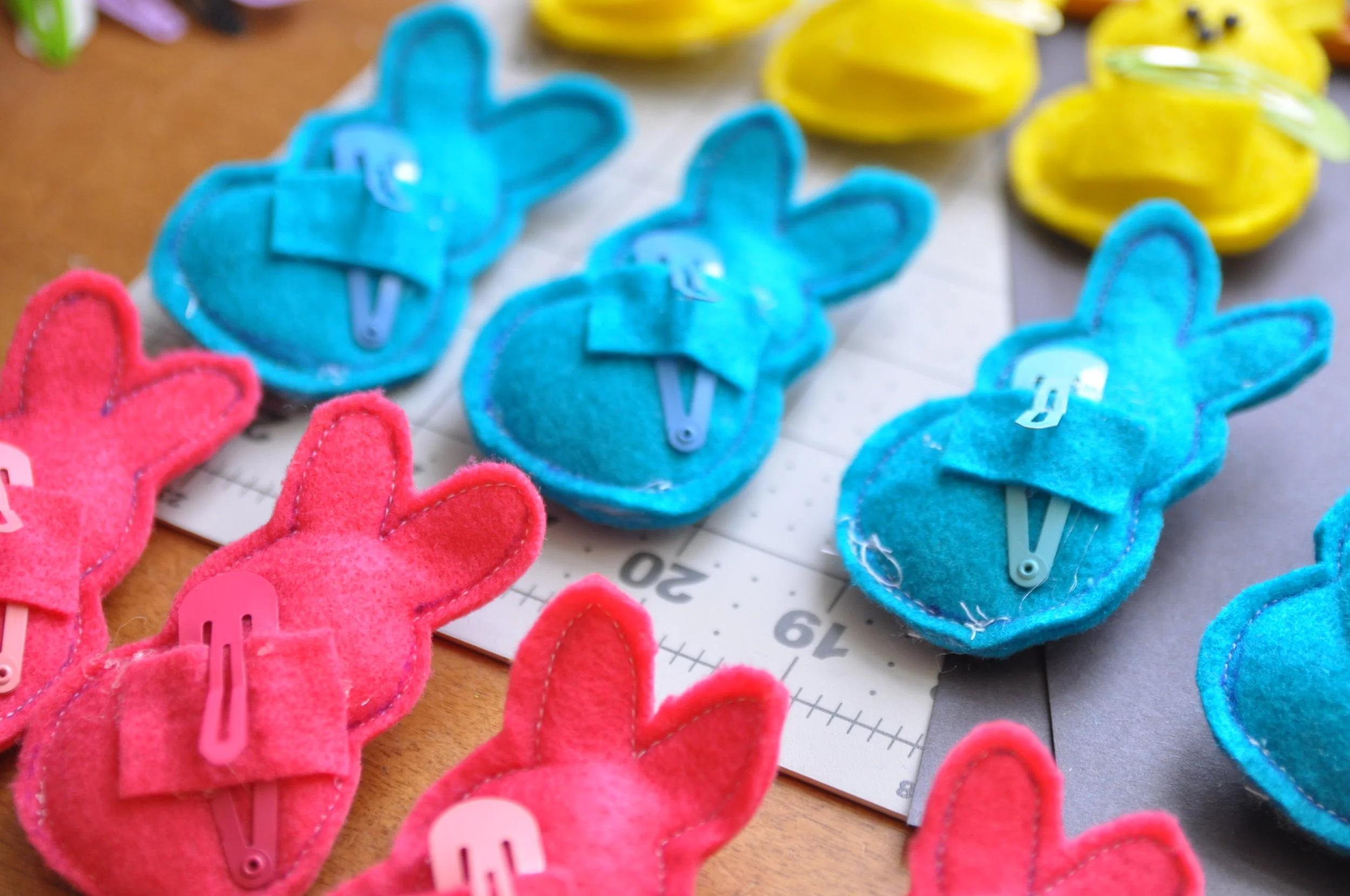 DIY Felt Peeps — Pin Cut Sew Studio