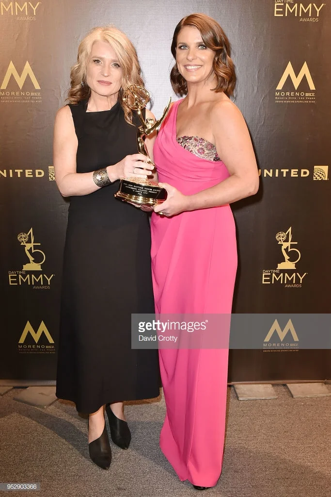 Press & Awards — VivianHoward.com