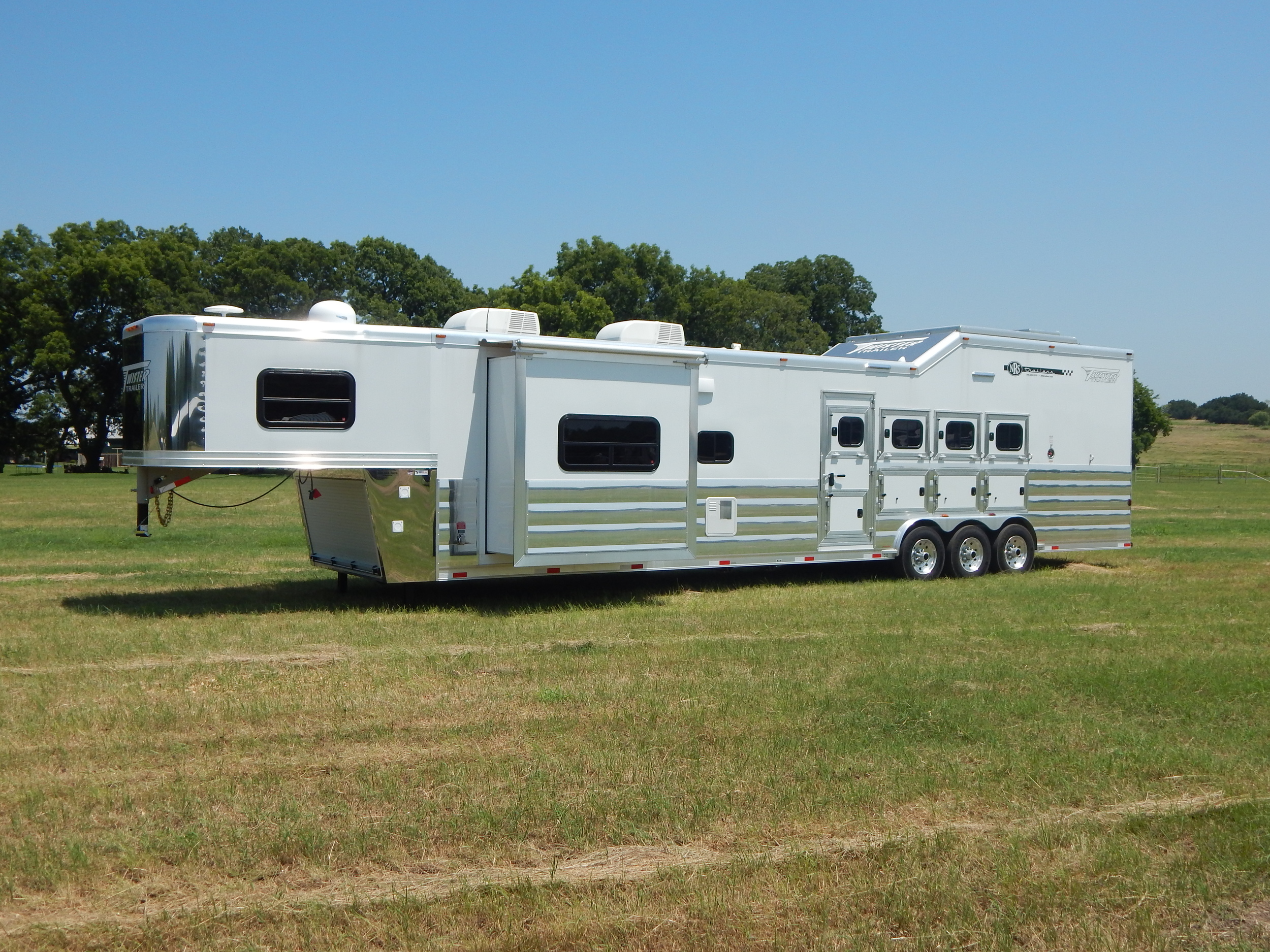 Twister Bumper Pull Horse Trailer at Zelma Radford blog
