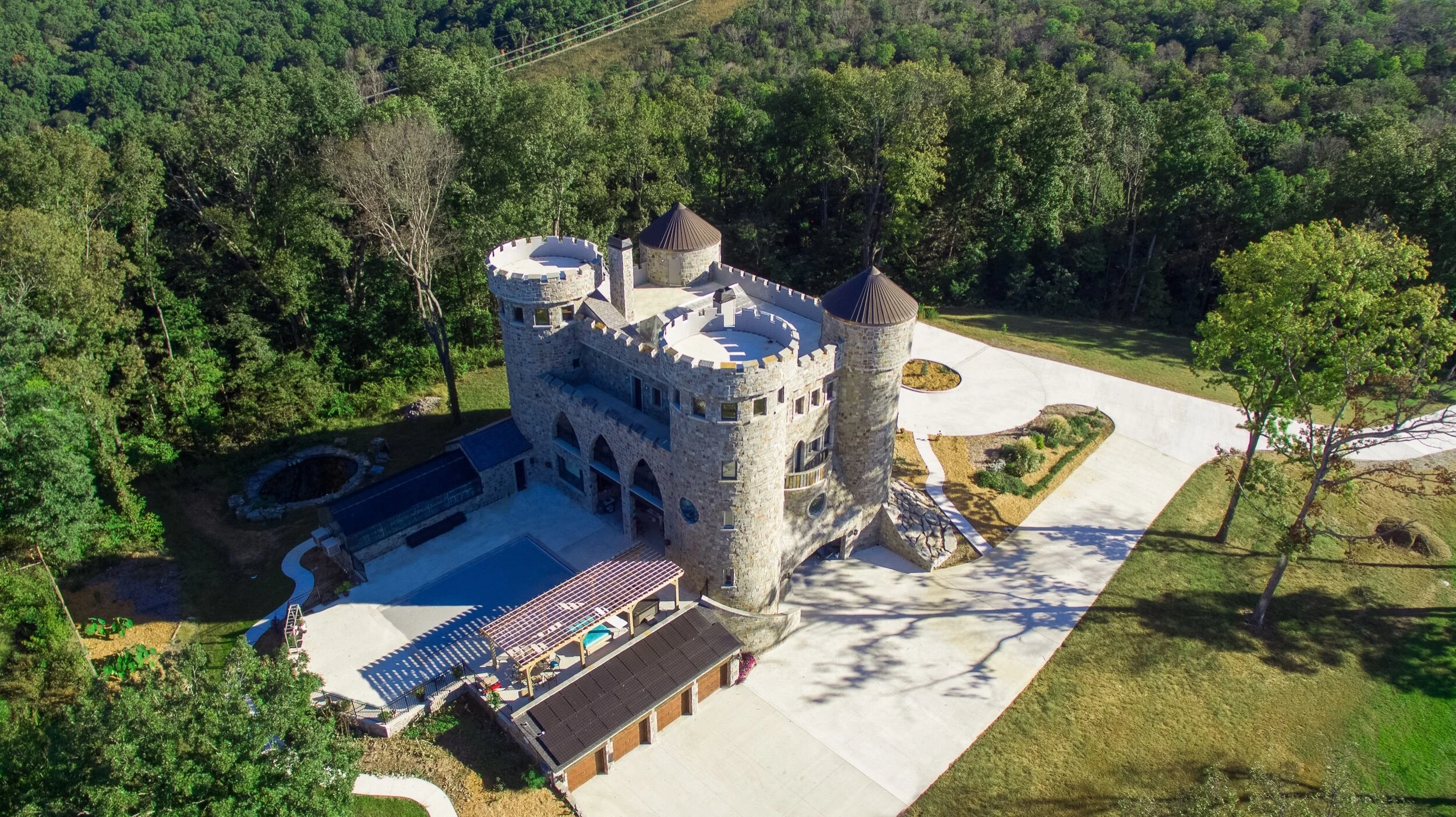 River Street Architecture-Beasley Castle