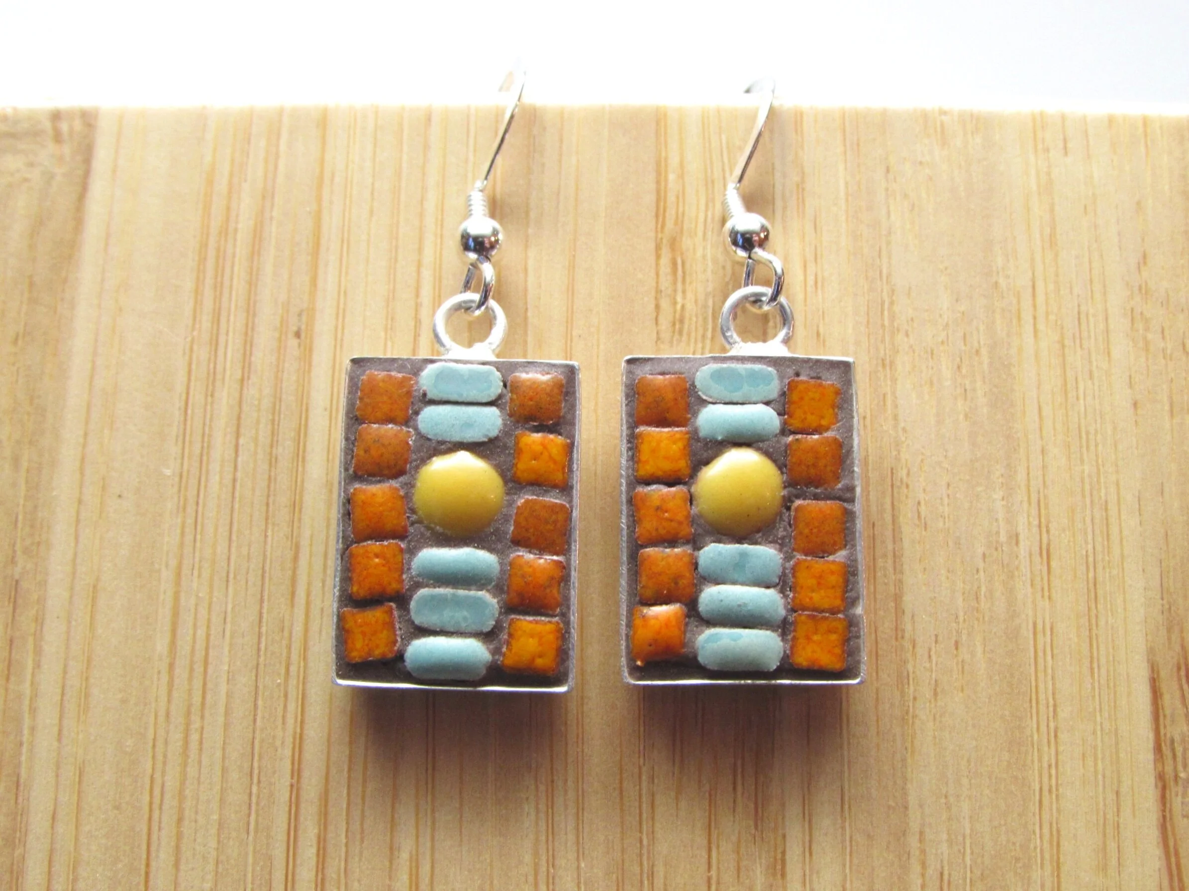 MOTH & TWIG Mosaic Art & Jewelry