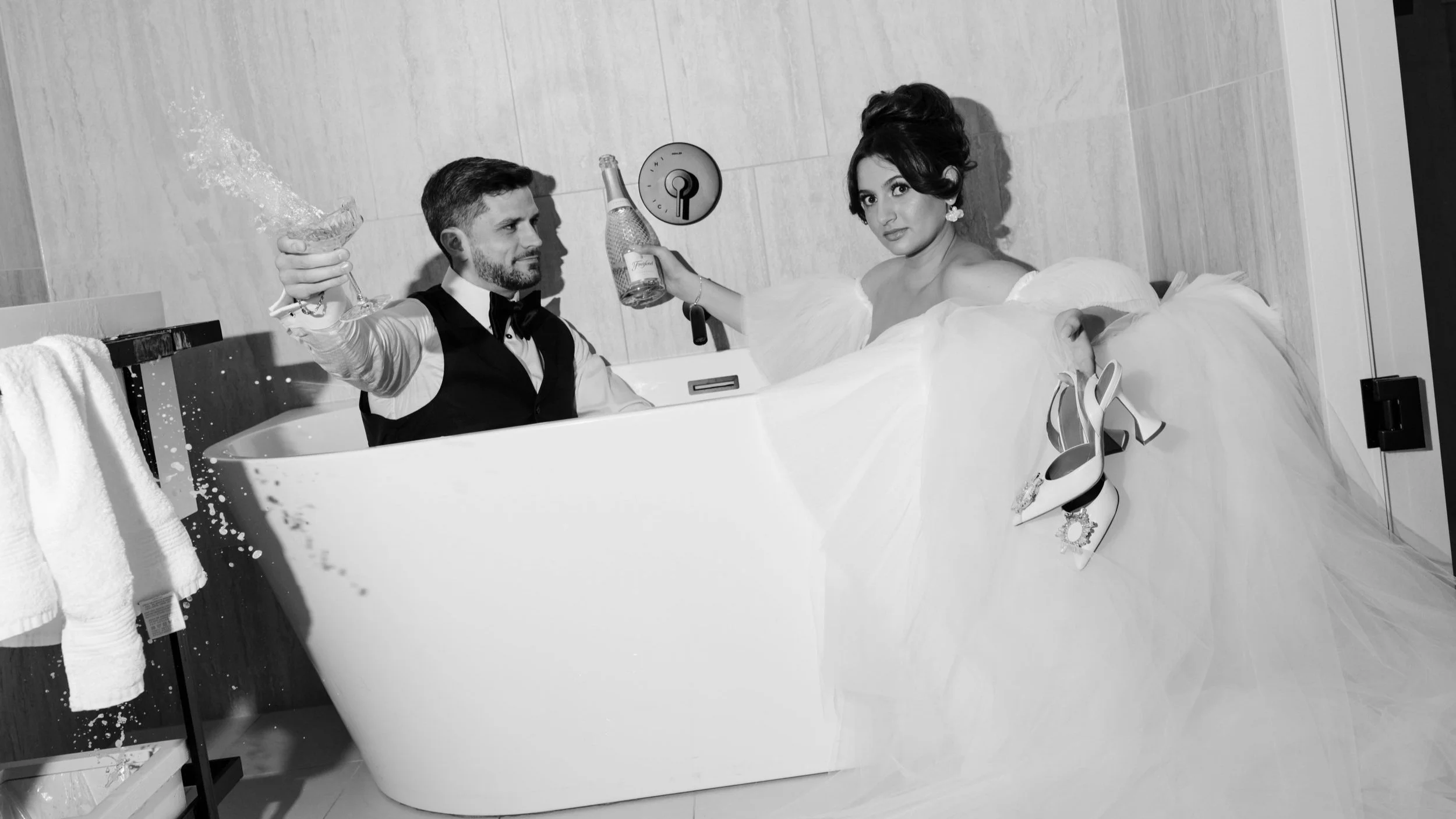 TMB REAL BRIDE: GABRIELLA & JOHN — The Modern Bride