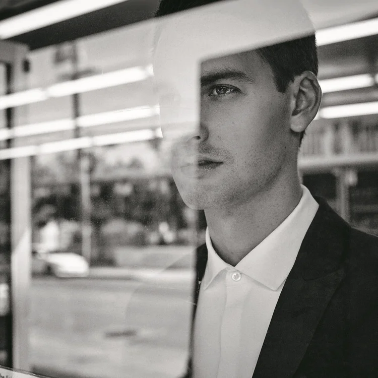 L'UOMO VOGUE — Rushka Bergman