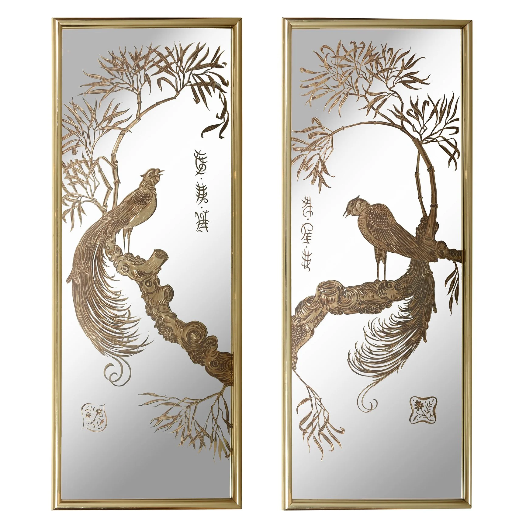 DISTRESSED WOOD PAINTED SCALLOPED MIRROR — Meg Braff Designs