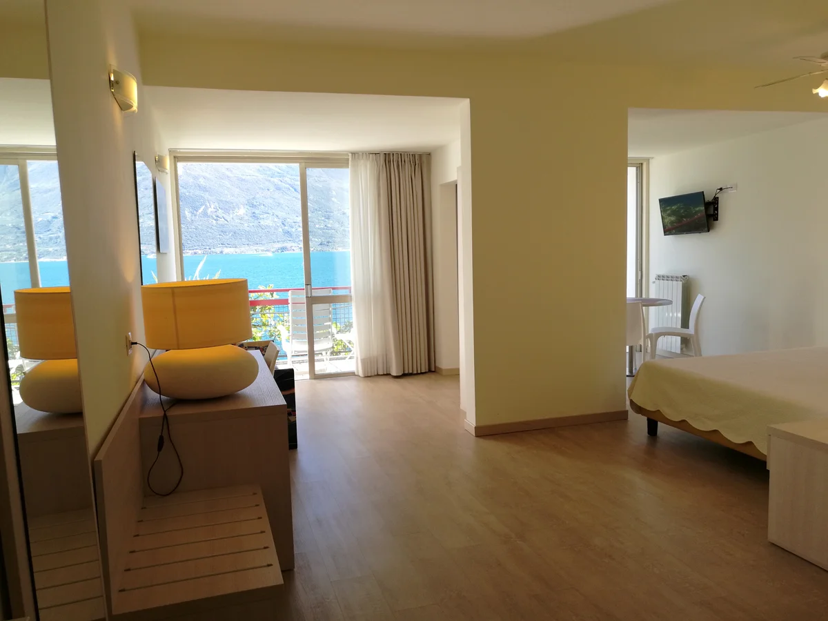 Rooms — Hotel Lido