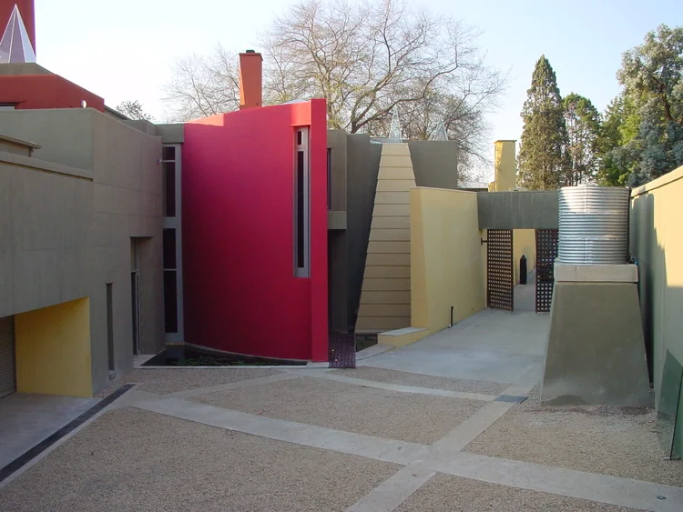 slee+co. - colour house, sandurst